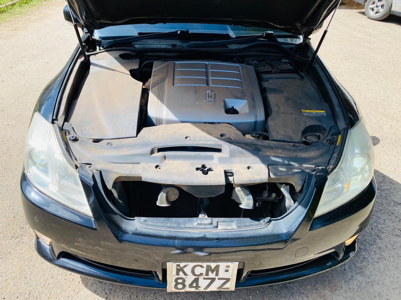 TOYOTA CROWN ROYAL SALOON - Alpha Car Giants