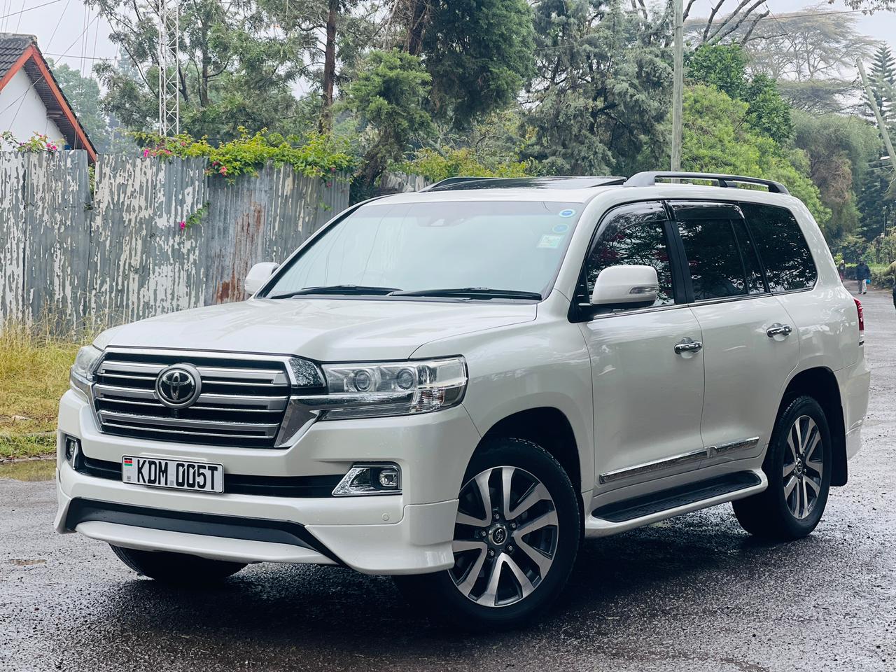 Landcruiser Prado V8 - Alpha Car Giants