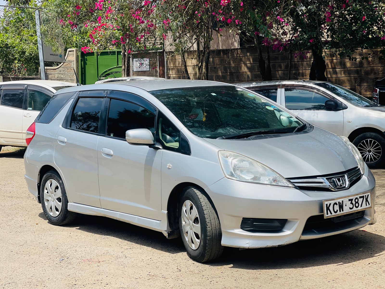 HONDA FIT SHUTTLE - Alpha Car Giants