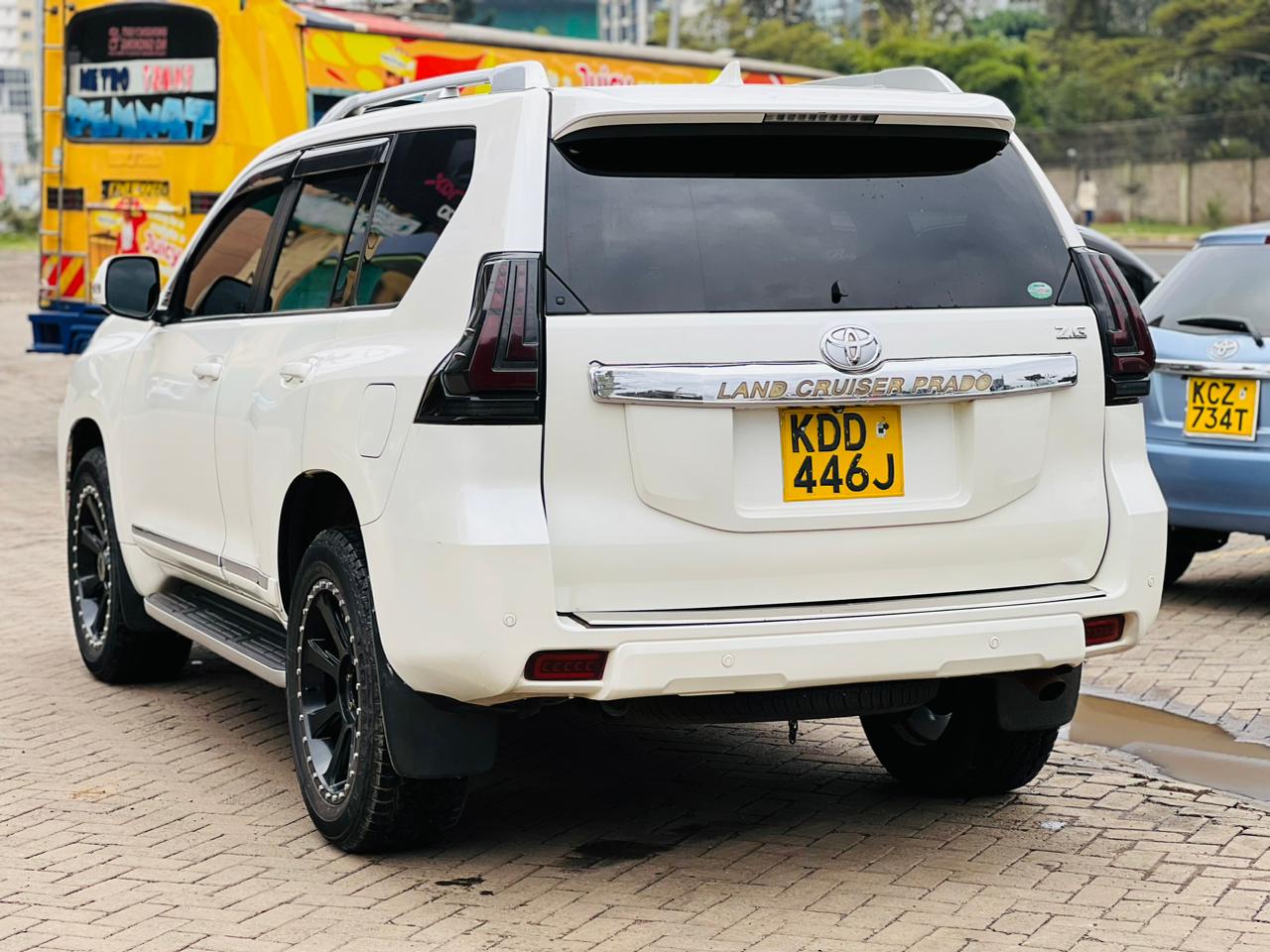 Toyota Prado TZG - Alpha Car Giants